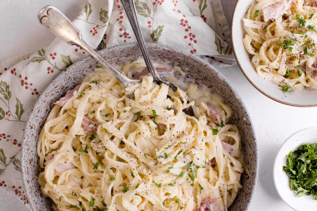 Christmas Maple, Ham and Cheese Pasta - Maple from Canada